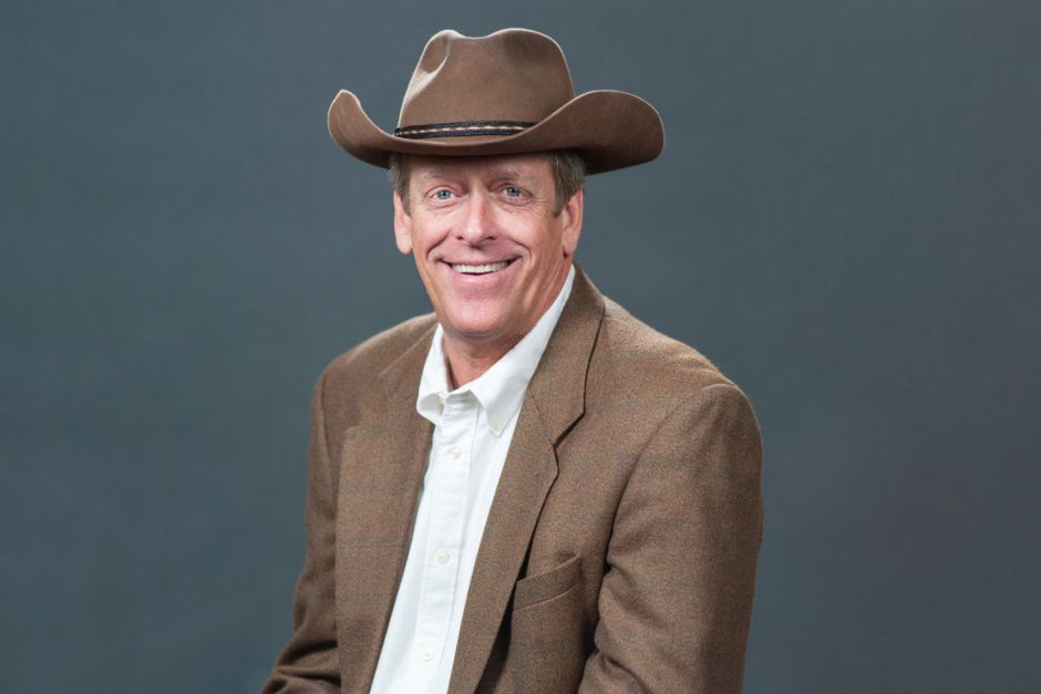Kent Taylor Texas Roadhouse Age, Date Of Birth, Net worth, Salary ...