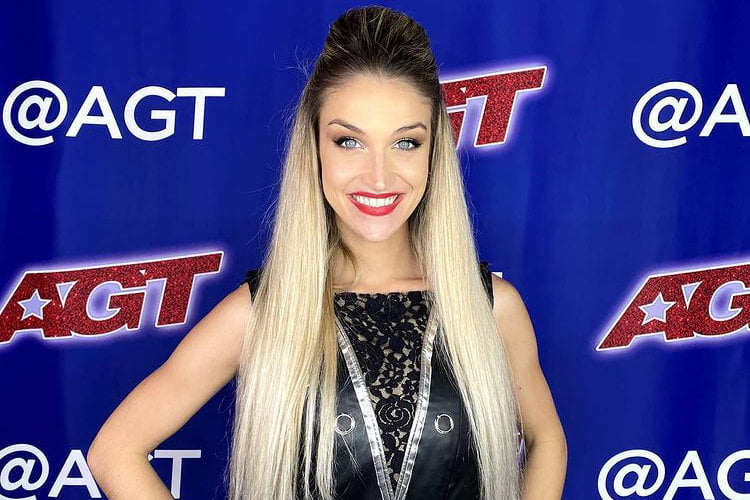 Lea Kyle Wiki, Age, Who is Quick Change Artist Boyfriend? How does she ...
