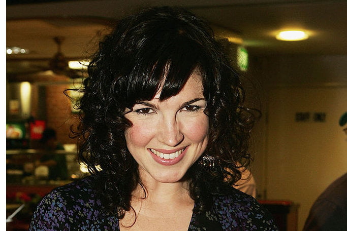 Who is Catherine Arena? Sister, Wikipedia, Age, Family, Net worth ...