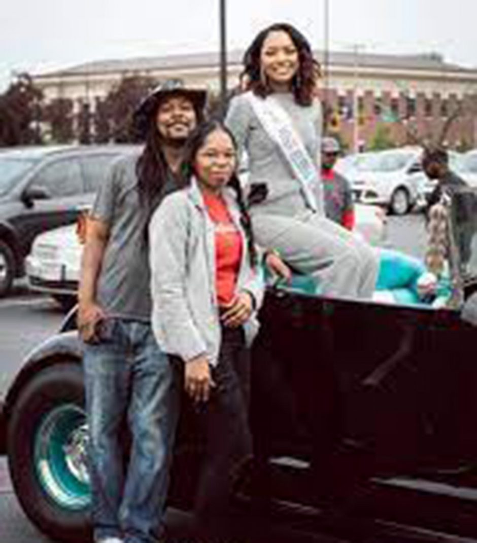 Who is Lamar Hudson? Daughter, Age, Family, Wife, Net worth, Birth ...