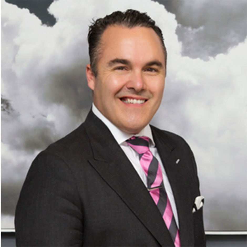 Who is Matthew Scafidi? Age Wife, Real estate director on Racist ...