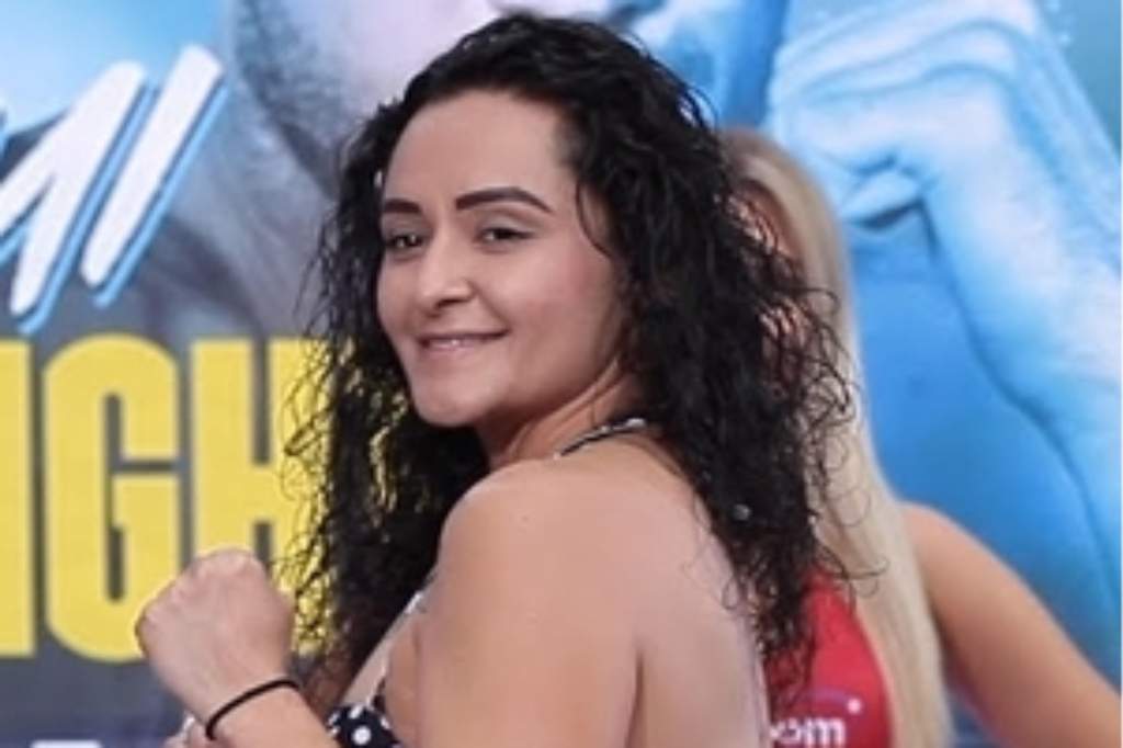 Who is Angelina Hoffschneider? Loses to Alexa Culp, Age, Family ...