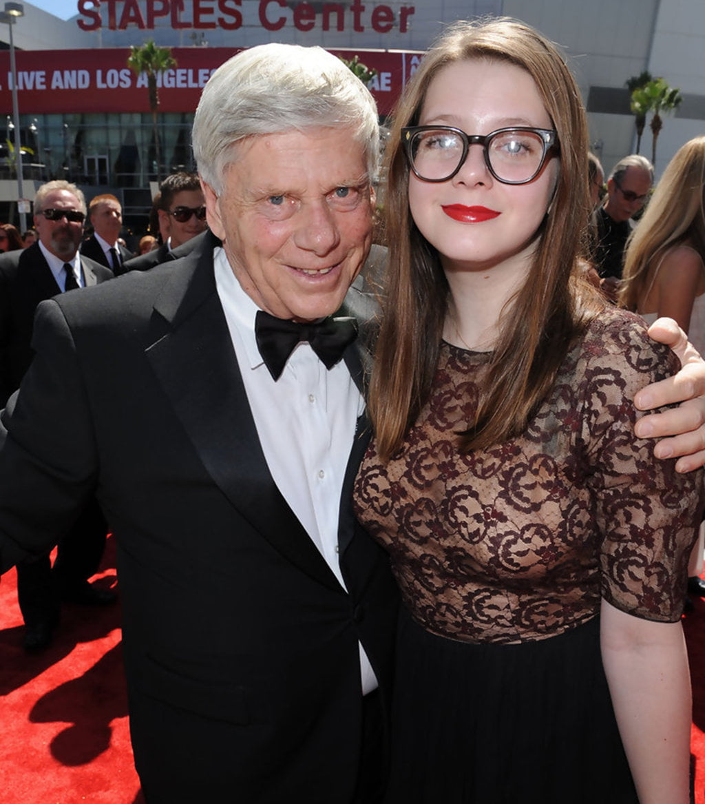 Who is Robert Morse Wife? Elizabeth Roberts Age, Husband Death, Family ...