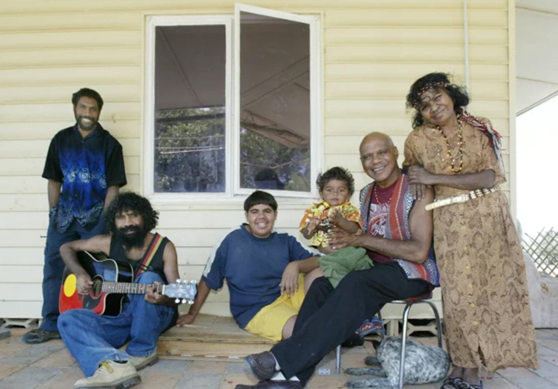 Archie Roach, Australian Aboriginal Songman dies aged 66 ...