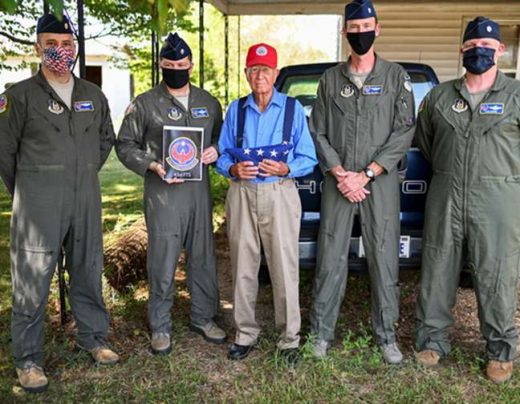 A 97-year-old, Bradford Freeman, Member of "Band of Brothers," passes ...