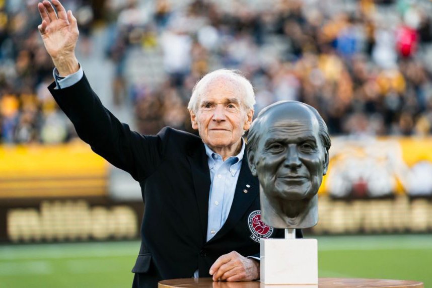 83, Former CFL commissioner, Doug Mitchell, passed away ...