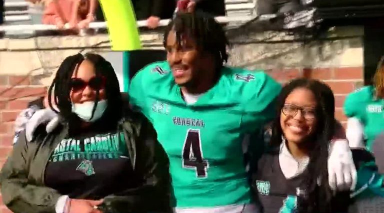 Meet American football player, Isaiah Likely, 22, Everything on him ...