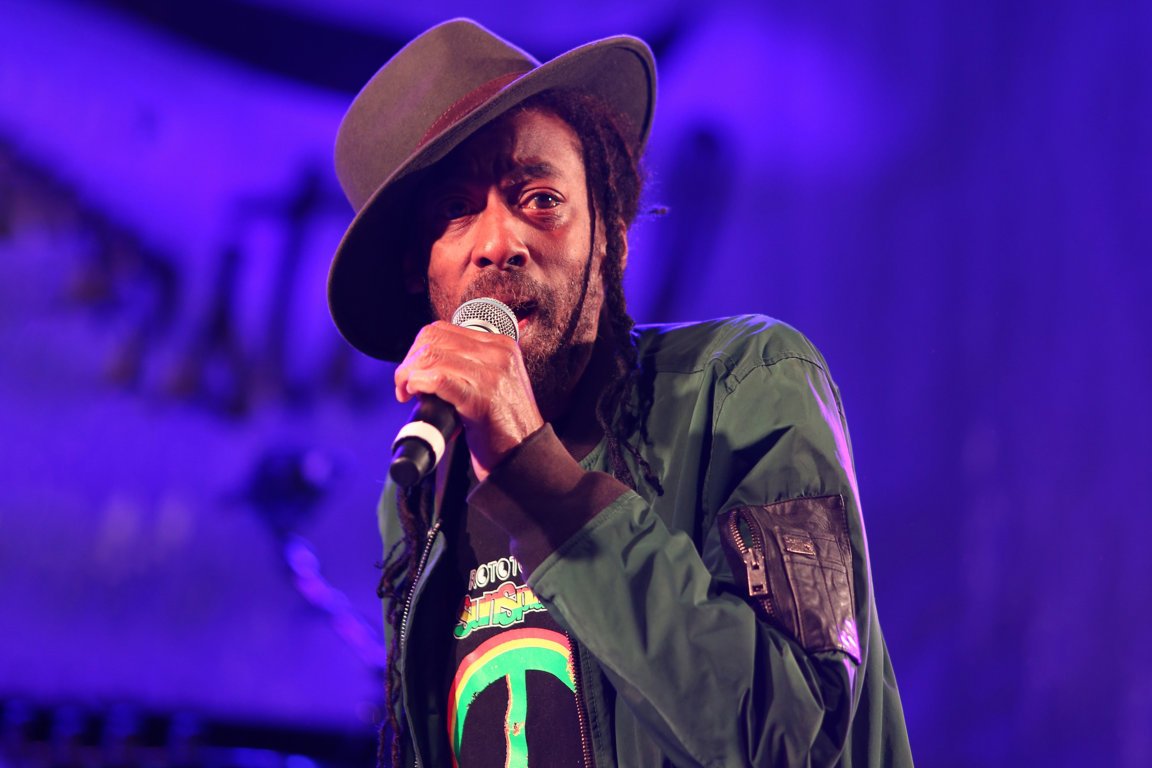 Lead Vocalist & Drummer of UK reggae band Aswad, Drummie Zeb, Passed ...