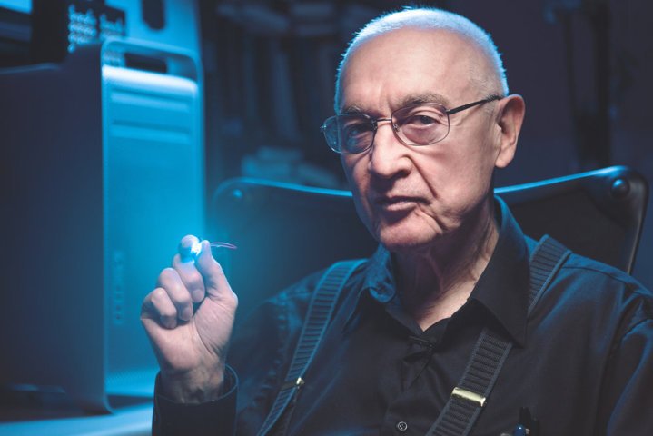 American Engineer, Nick Holonyak, Who made LED, dies at 93 ...