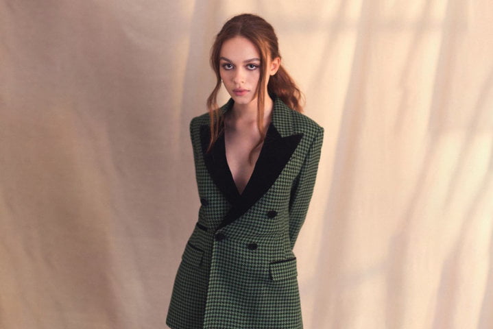 Sadie Soverall Age, Family, Height, Weight, Net Worth, Movies ...