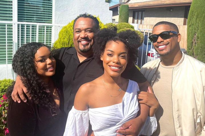 Donielle Nash Shares Glimpses of Her Life with Her Siblings & Parents ...