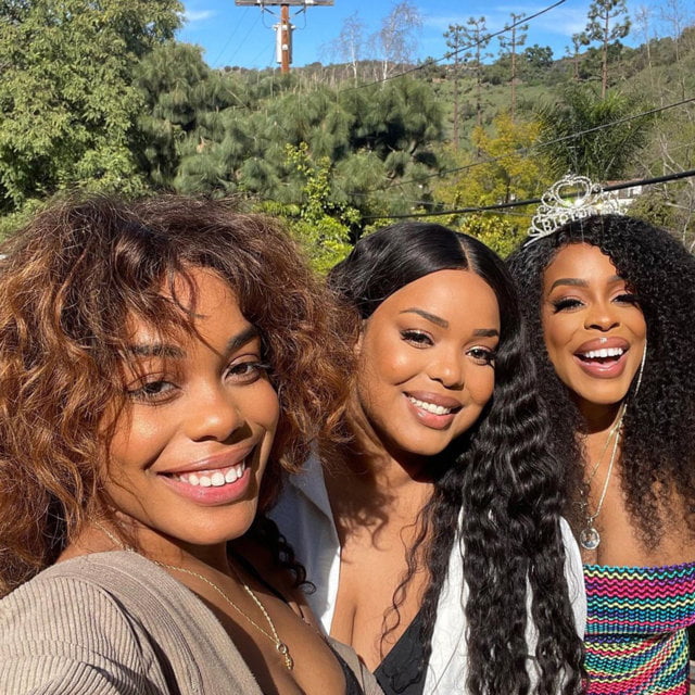 Donielle Nash Shares Glimpses of Her Life with Her Siblings & Parents ...